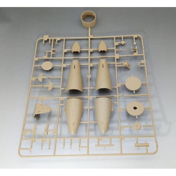 Amusing Hobby 48A001 Focke Wulf Triebflugel, Germany's WW2 V