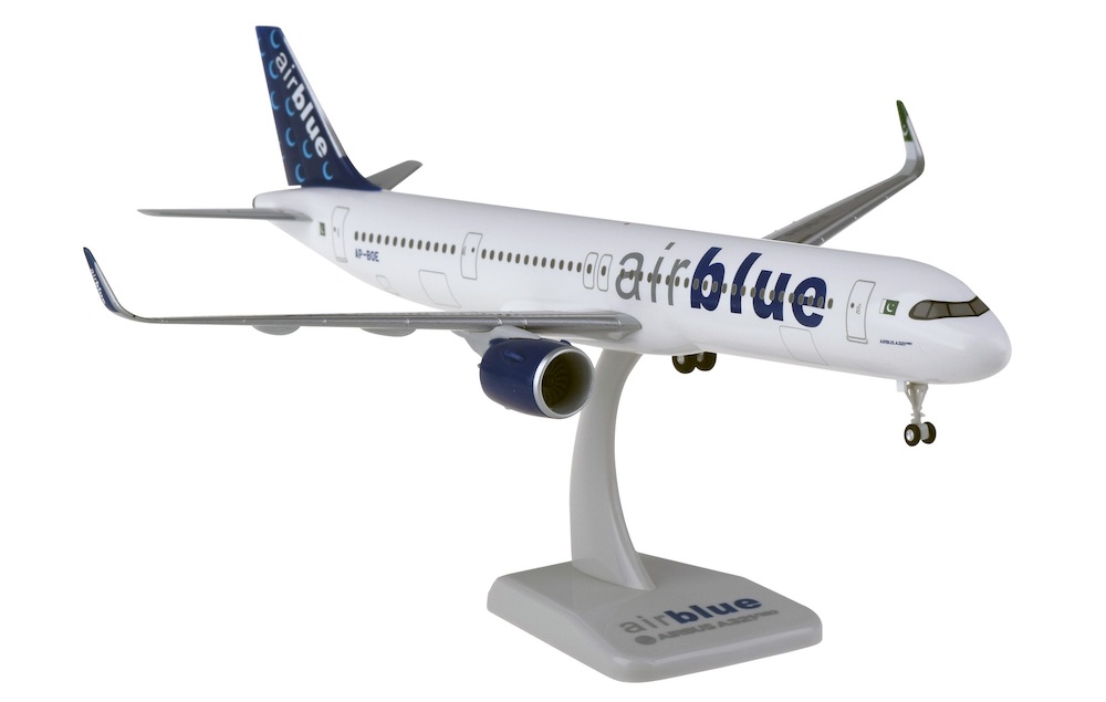 Hogan HG11908GR Airbus A321neo Air Blue AP-BOE