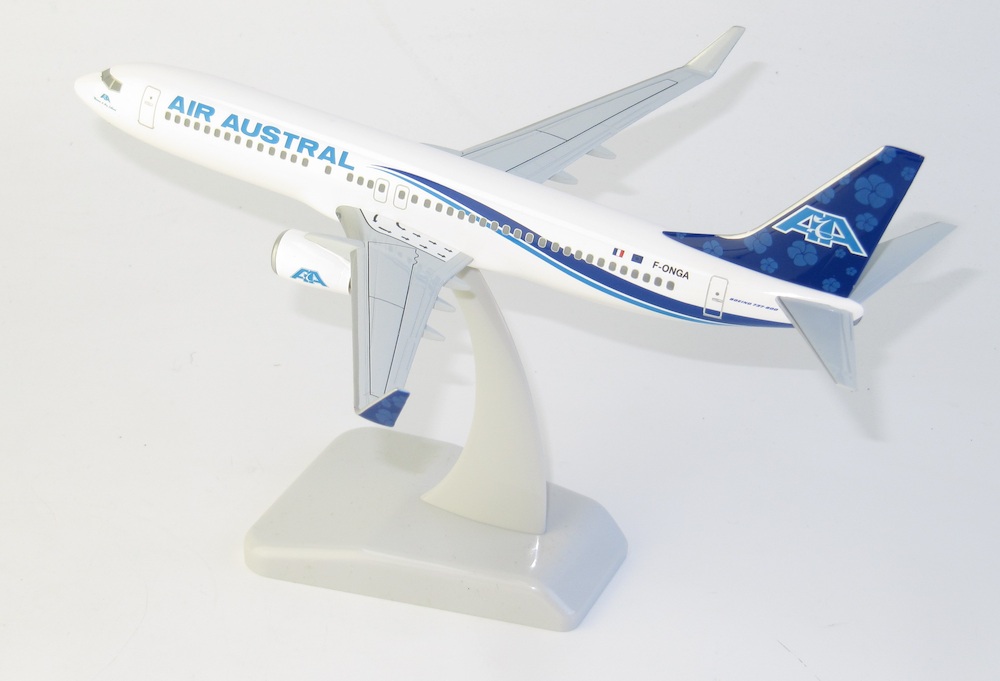 Hogan HGAIRAU738 Boeing 737-800 Air Austral