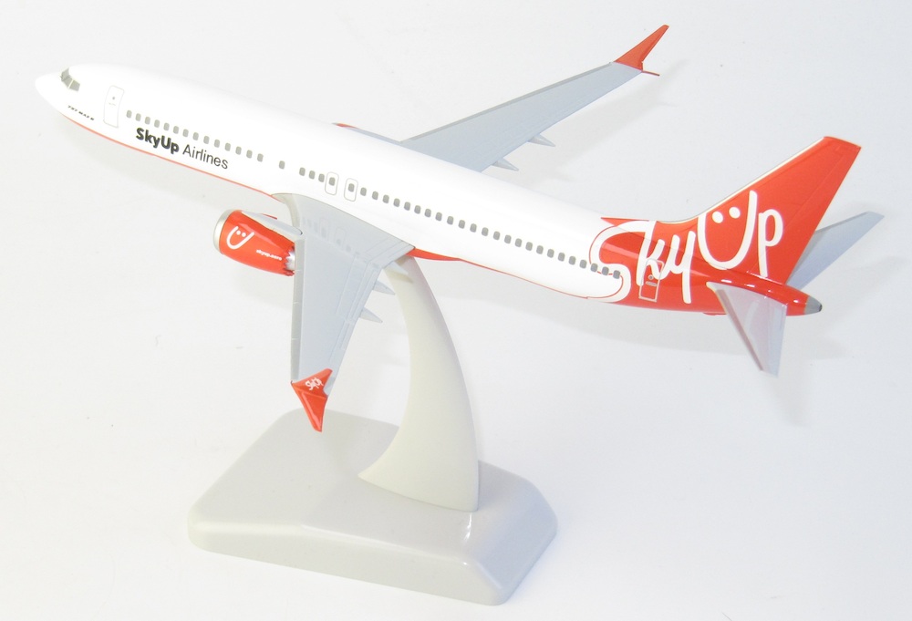Hogan HGSKYMAX Boeing 737 MAX 8 Skyup Airlines