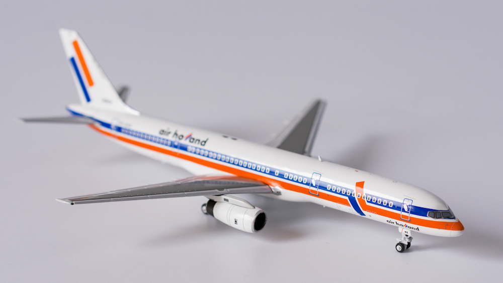 NG Models 53095 Boeing 757-200 Air Holland PH-AHE